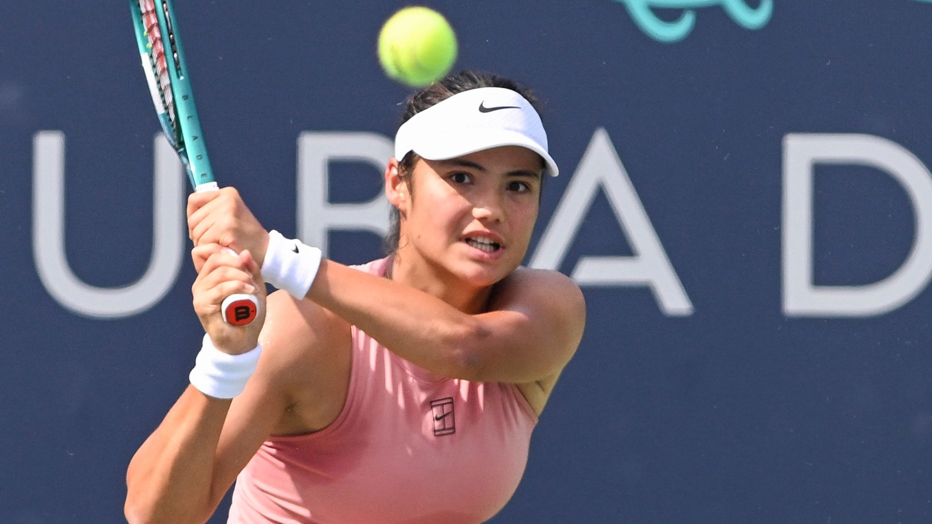 7 Exciting Matches: Raducanu to Battle Osaka in D.C.!